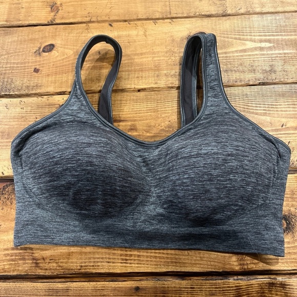 Bali | Intimates & Sleepwear | Nwot Wireless Bali Bra | Poshmark
